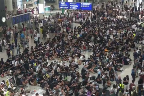 自由無價！香港人瘋移民台灣 近兩月申請來台居留數大增四成五 信傳媒