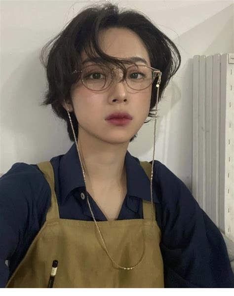 짧은 헤어스타일에 있는 Mxn Kang님의 핀 픽시 헤어스타일 짧은 헤어컷 짧은머리 헤어컷