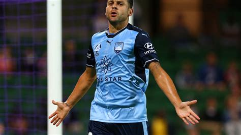 Bobo back as Sydney FC aim for three-peat
