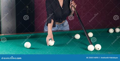 Caucasian Young Girl Playing Billiards Stock Image Image Of Beauty