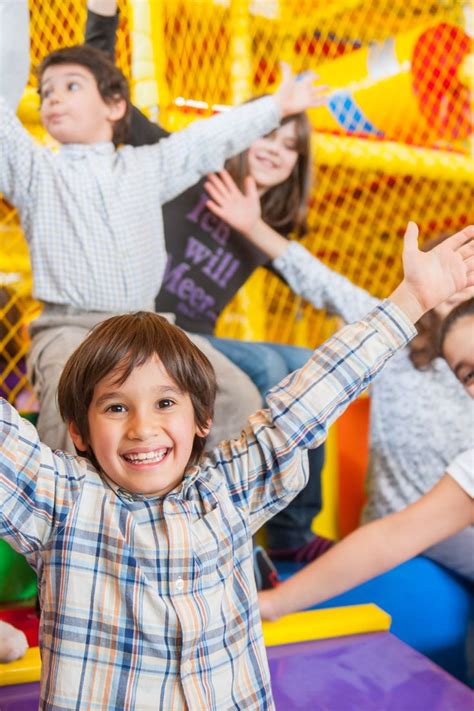 5 Best Communication Indoor Games For Team Building Team Building Games Indoor Activities