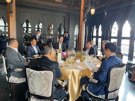 ထိုင်းဝန်ကြီးချုပ်၏ ဖိတ်ကြားချက်အရ အလွတ်သဘောဆွေးနွေးပွဲတွင် အကြမ်းဖက်အဖွဲ့အစည်းများဖြစ်သည့် Crph