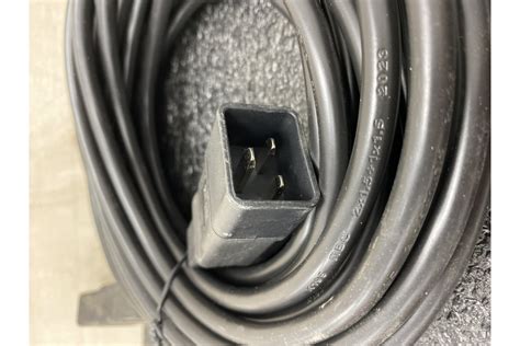 Кабель питания Hyperline Iec 320 C19 Iec 320 C20 3x1 5 16a прямая вилка 10м цвет черный