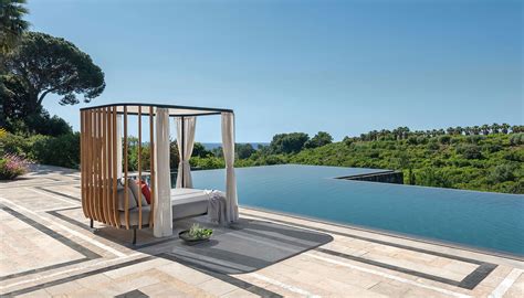 ΕΠΙΠΛΑ ΕΞΩΤΕΡΙΚΟΥ ΧΩΡΟΥ ΚΑΛΟΠΕΤΡΗΣ