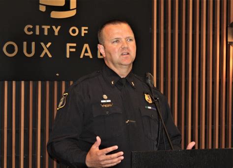 Sioux Falls Police Tout Co Responder Program Pairing Cops With Mental