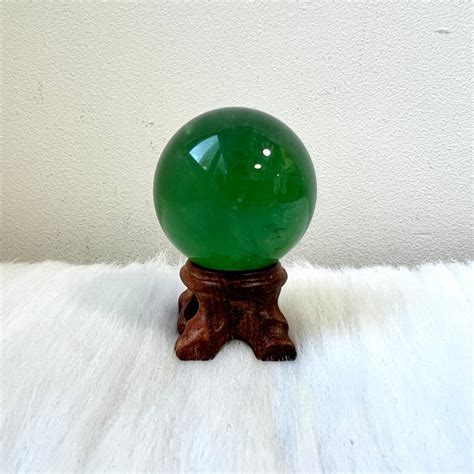綠螢石球 水晶 水晶球 水晶擺件 玄之水晶擺飾 家飾品人氣榜 Pinkoi
