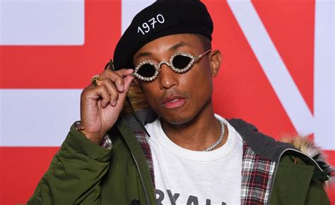Pharrel Williams Conquistar París Gentleman Mx