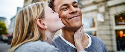 How To Kiss Tips And Tricks To Level Up Your Lip Locking Game
