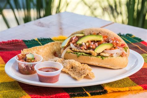 Prepara Unas Guacamayas Con Esta Receta Tradicional De Guanajuato