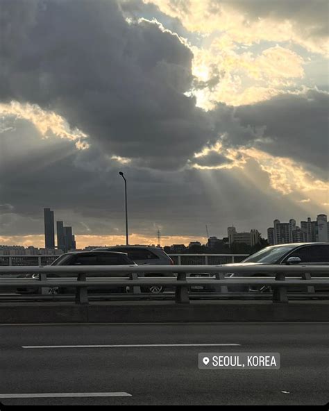 Instagram Photo By 김현우 • Oct 2 2022 At 150 Am