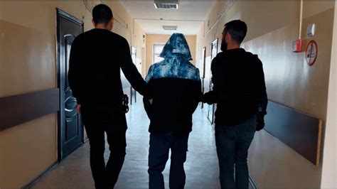 Вынес кассу и телефон разбойное нападение на пит стоп совершено во Владивостоке