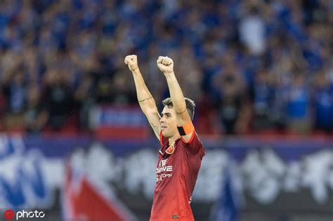 中超第16轮精彩瞬间：林良铭铲翻主帅惊呆全场图 搜狐大视野 搜狐新闻