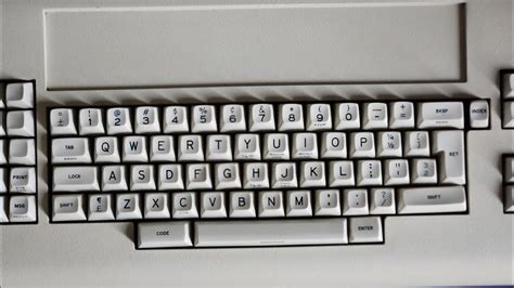 Ibm 6580 Beamspring Displaywriter Typing Demo Youtube