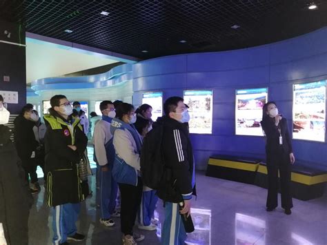 泰安市自然资源和规划局 最新动态 泰安二中主题教育活动走进泰安规划展览馆