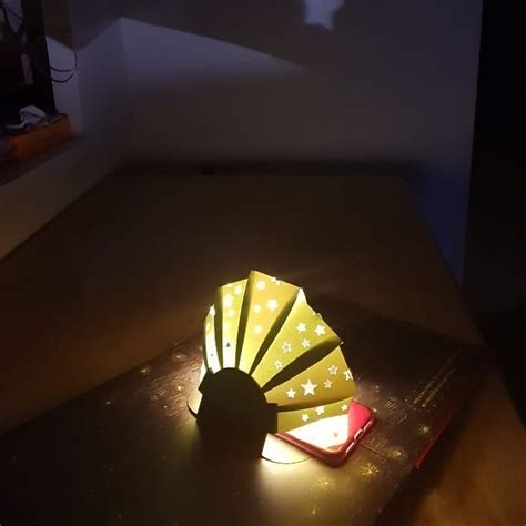 책친구 키즈올 캄캄한 어둠 속에서 촛불을 켜요 촛불을 들고 가면 무엇을 만날 수 있을까요 어둠 Facebook