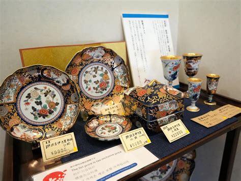 秋田の陶器店がタックスフリー営業 開始1週間で外国人観光客6人が利用 秋田経済新聞