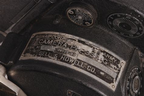 Bell And Howell Cine Camera Eyemo 35mm Signals Corps Us Army Antiq Photo