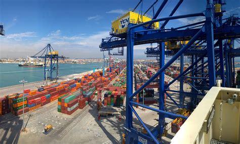 El Tráfico De Contenedores En Valenciaport Se Resiente Por La