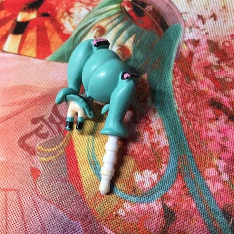 Hatsune Miku Dust Plug Hobbies Toys Memorabilia Collectibles Fan Merchandise On Carousell