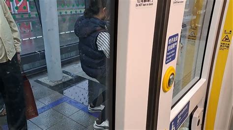 新北捷運 安坑輕軌 K01雙城 K03台北小城 車窗風景列車進出站 往十四張 Youtube