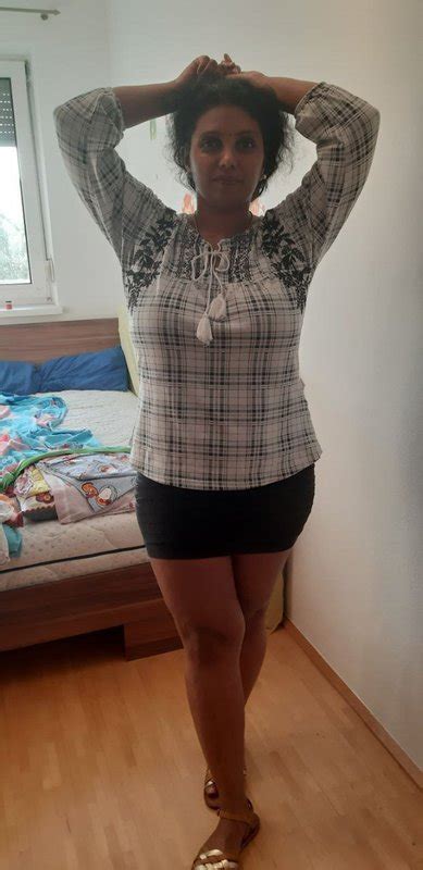 Beautifull Tamil Big Boobs Milf Wife Boobs Press Deep Blowjob Fucking Hard Videos Pics Desi