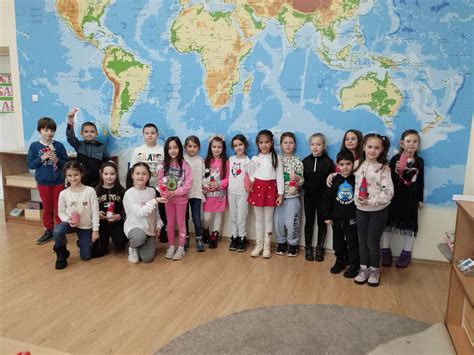 Работилница за мартенски украси Начално училище Иванчо Младенов