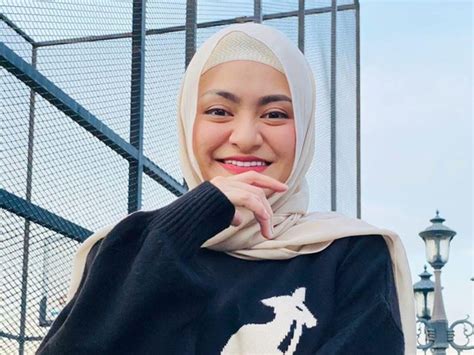 Biodata Messya Iskandar Model Indonesia ~ Profil Terupdate