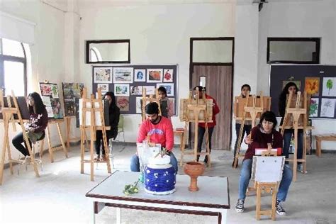 Building Better Future For Gen Z With An Aptitude For Visual Arts