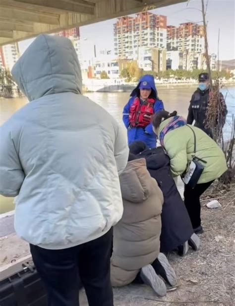 网传连云港一男孩跳河20天仍未打捞到，救援人员回应仍在继续打捞网络原因网友