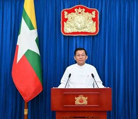 Aa အပါအဝင် Eros များသည် လွဲမှားသောယူဆချက်များဖြင့် လက်နက်ကိုင်လမ်းစဉ