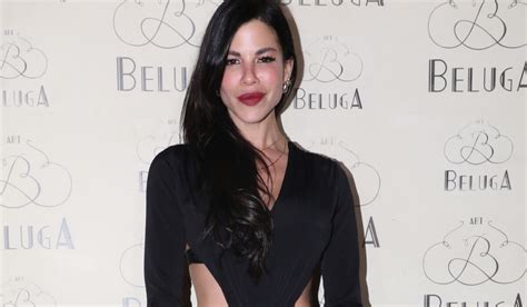 Δάφνη Καραβοκύρη «Του χρόνου θα τα λέμε τηλεοπτικά Από το Sex Podcast στη «super Κατερίνα