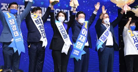 친명 계파색 지우기 나서나 李 당대표 당선 직후 친문입니다