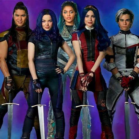 Pin By Cori A On Descendants Disney Descendants Disney Descendants 3