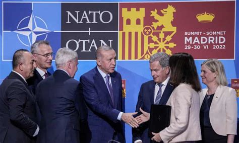 Турк Финлянд Шведийг НАТО д элсэхийг эсэргүүцсэн шийдвэрээ цуцаллаа