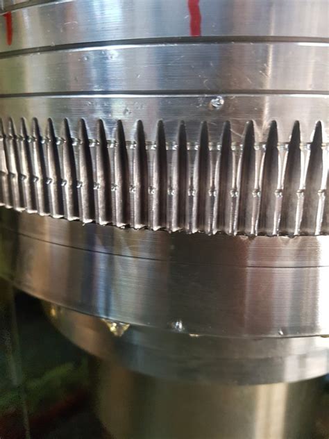 Cnc 선반 가공기계부품 가공스퍼 기어평 기어헬리컬 기어피니언 기어체인 기어톱니 기어베벨 기어랙 기어타이밍 기어웜 기어웜나사성장하는싱싱한6월풀벌래