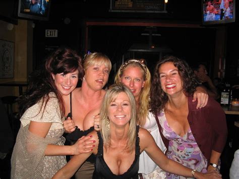 Cleavage Downblouse And Nipple Peeks Collection Vol 6 Porn Pictures Xxx