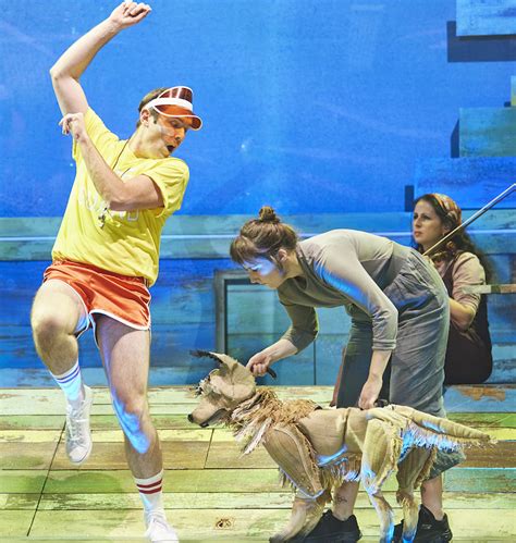 Home Annie Lunnette Deakin Foster