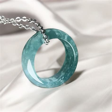 冰藍水翡翠平安環項鍊 天然玉翡翠a貨 瓔珞珠寶盒 Eljewelry Box｜項鍊人氣榜 Pinkoi