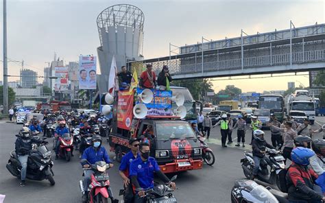 Indoleft Workers Take To The Streets Across West Java Over 2024