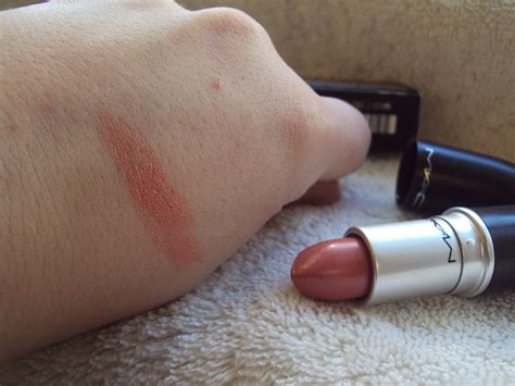 Natalia S Makeup Corner Uk Beauty Blog Mac Lipstick In Peach Blossom Review