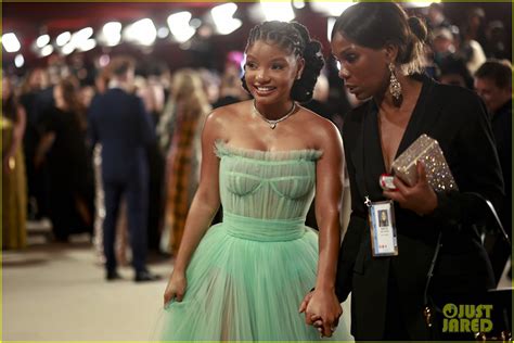 Photo Halle Bailey Sea Blue Dress 2023 Oscars 13 Photo 4906500
