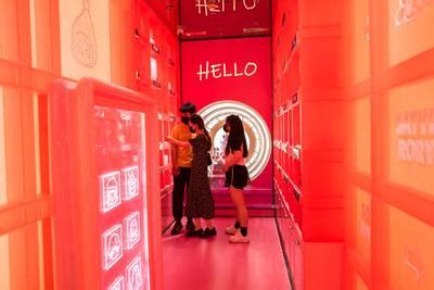 上海打响首店经济 泡泡玛特全球旗舰店落户南京路步行街 人民图片网