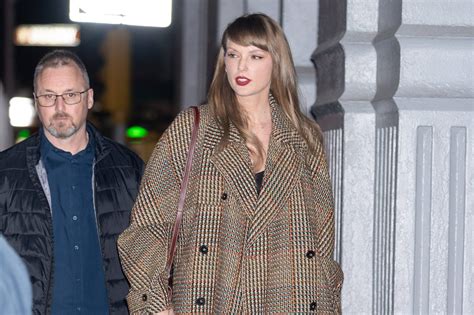 Taylor Swift Selena Gomez Attend Fundraiser For Gaza Middle East Monitor