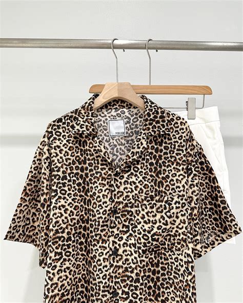 🤎ส่งฟรีค่ะ🤎 เสื้อเชิ้ตฮาวาย ผ้าไหมอิตาลี ผลิตจากผ้าคุณภาพดี เนื้อสัมผัสนิ่ม Price 290 ส่งฟรี