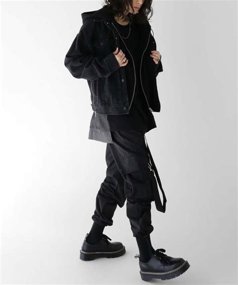 Minsobi（ミンソビ）の「パーカーレイヤードデニムジャケット（デニムジャケット）」 Wear