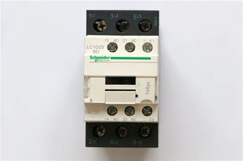 Lc1 D25bd Lc1d25bd Schneider Contactor 25a 24vdc Industrial And Scientific