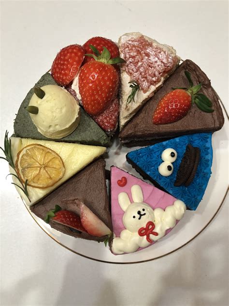 더쿠 친구들이랑 케잌2개씩 사와서 홀케이크만들기 이벤트 진행