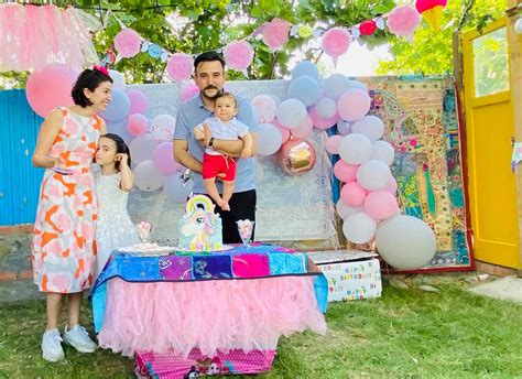 სესილია 7 ნიკა წულუკიძემ ქალიშვილის დაბადების დღე მოკრძალებულად აღნიშნა მშობლები