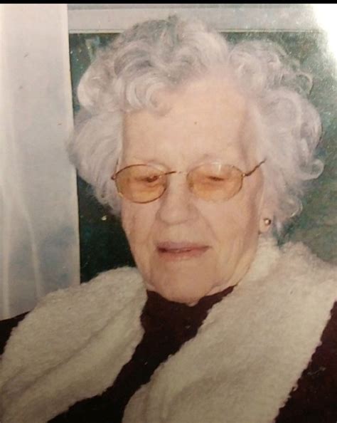 Vivian Pollards Instagram Twitter And Facebook On Idcrawl