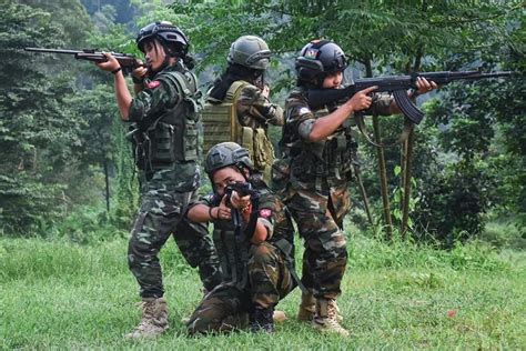 ဖလမ်းမြို့ရှိ ထင်းရှူးစခန်းကို စစ်ကောင်စီတပ်က စွန့်ခွာထွက်ပြေးခဲ့ပြီး ပြည်သူများ အနေဖြင့် ဖလမ်း